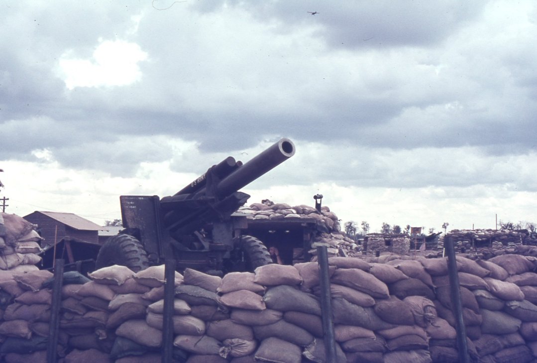 M2A2 105mm : Howitzer Tua Yon Armed TNI AD - Indomiliter - Support Our ...