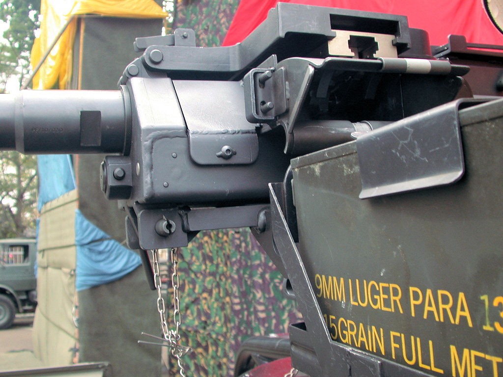 CIS AGL 40 - Pelontar Granat Otomatis Andalan Rantis TNI