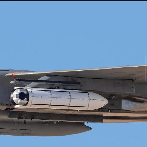 Viral Foto Jet Tempur F-15 'Gotong' Pod Misterius Berukuran Besar ...